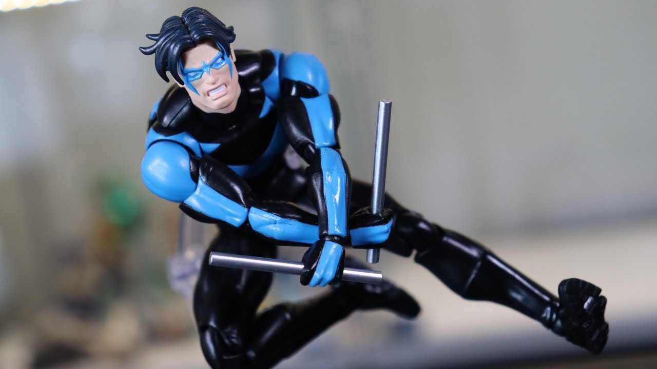 MAFEX Nightwing Batman Hush Figure Review - YouTube