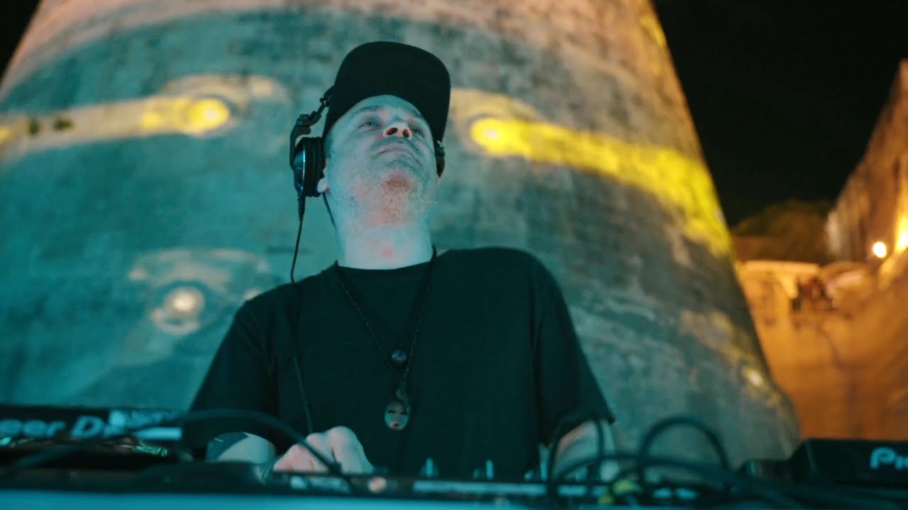 DJ Ruby | Chasing Sunsets at Notte Bianca | Valetta (Malta) - YouTube