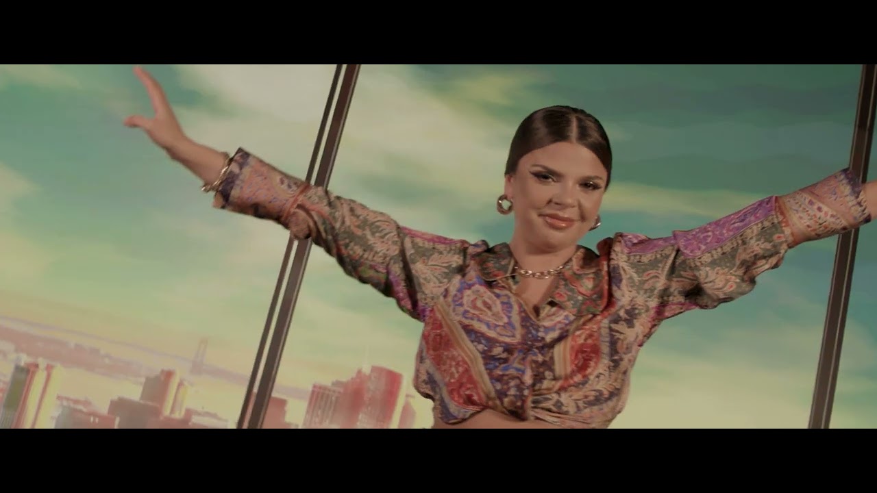 Laura Bruma - Vin la tine iubire (Manele noi )2024 - YouTube