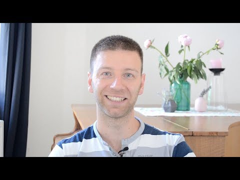 Databáze knih: Jak podniká vývojář Daniel Fiala - YouTube