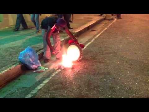 Heating and Tuning a Tassa Drum. - YouTube
