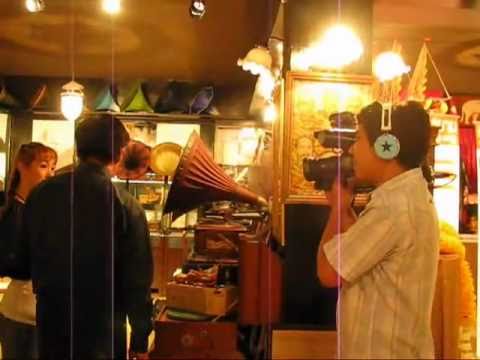 กระบอกเสียง เขาเล่นอย่างไร by NoO_NinG FHM - YouTube