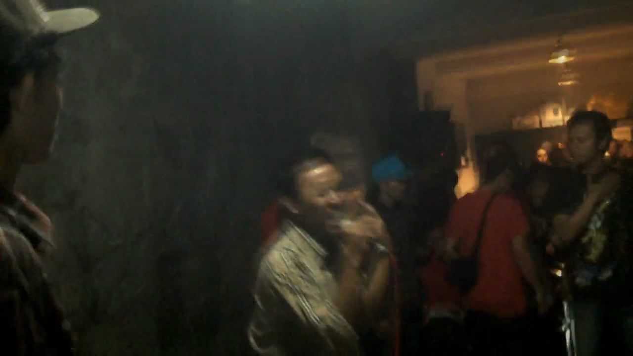 Hip Hop Bogor at Common Room Bandung - YouTube