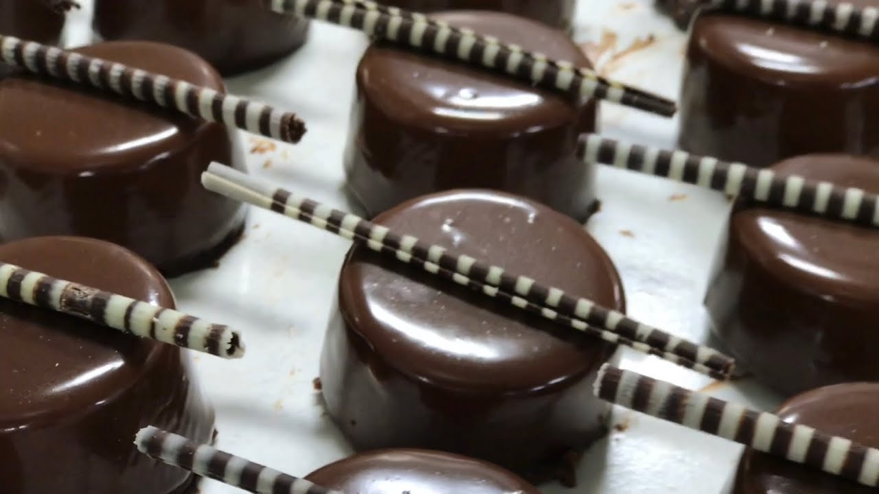 The Sweet Course eaten at the end of a meal. - YouTube