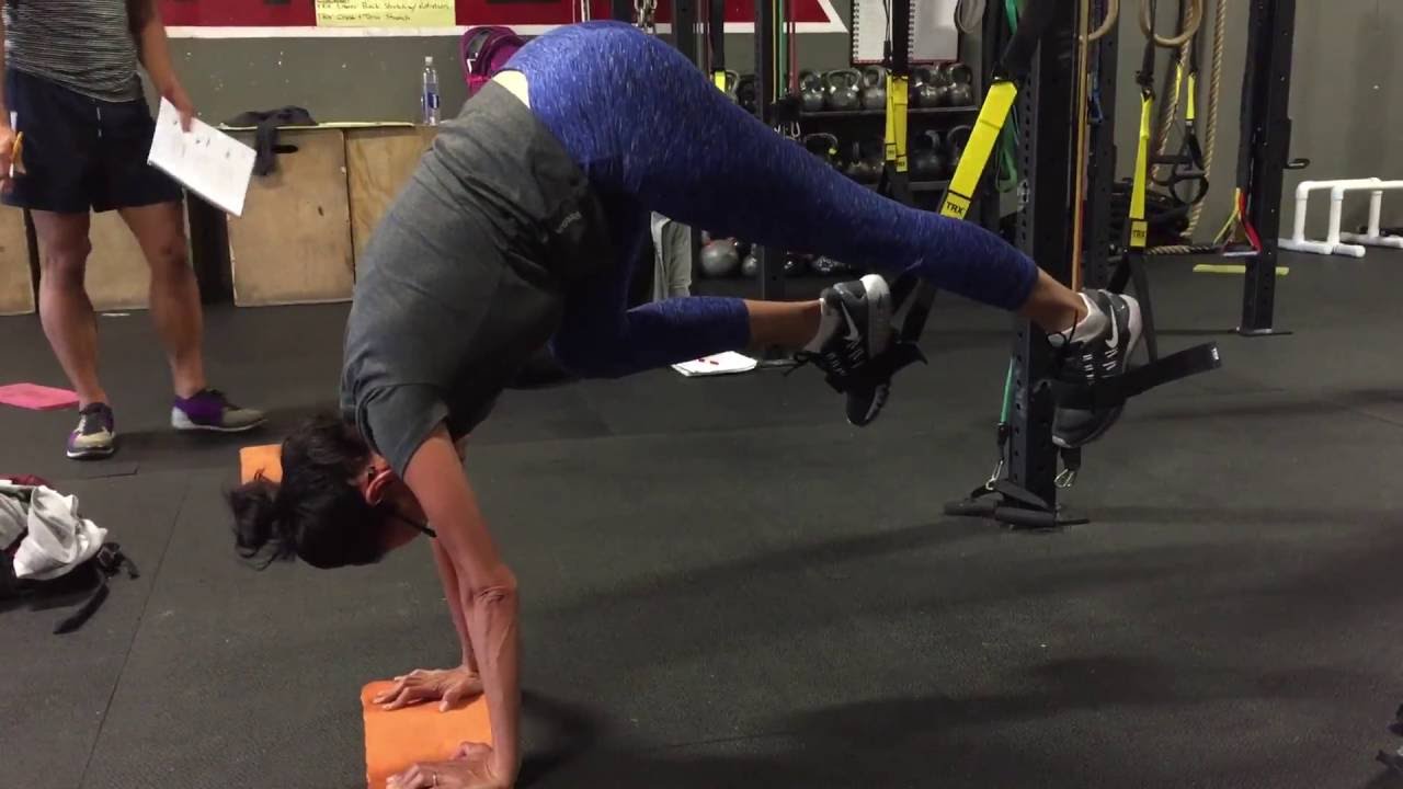 Pilates with Kelly Mac - YouTube