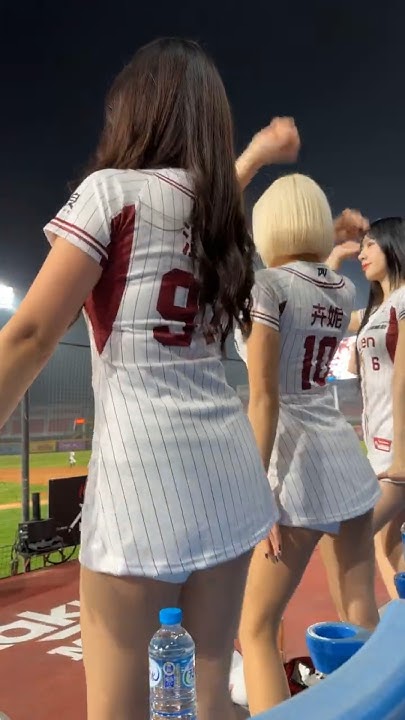 溫妮 2025-0408 髮香視角+出局曲 樂天女孩 Rakuten Girls (RKG) - YouTube