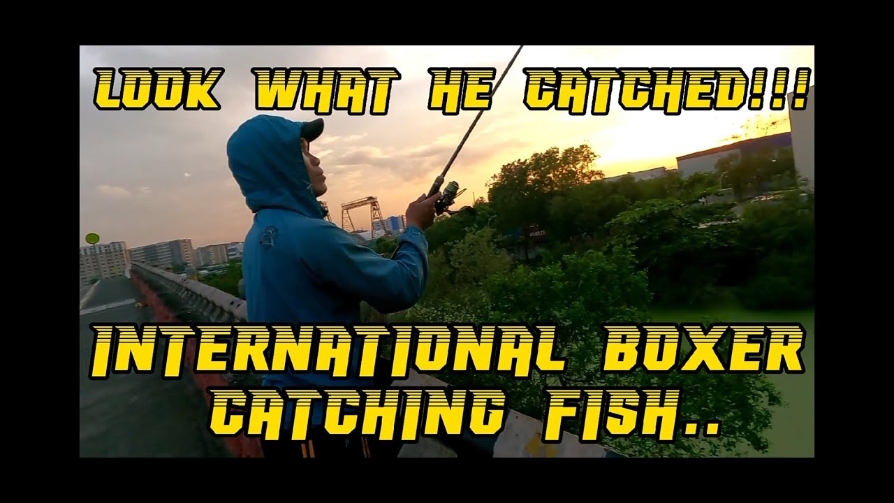 Professional Boxer Catching Fish - YouTube