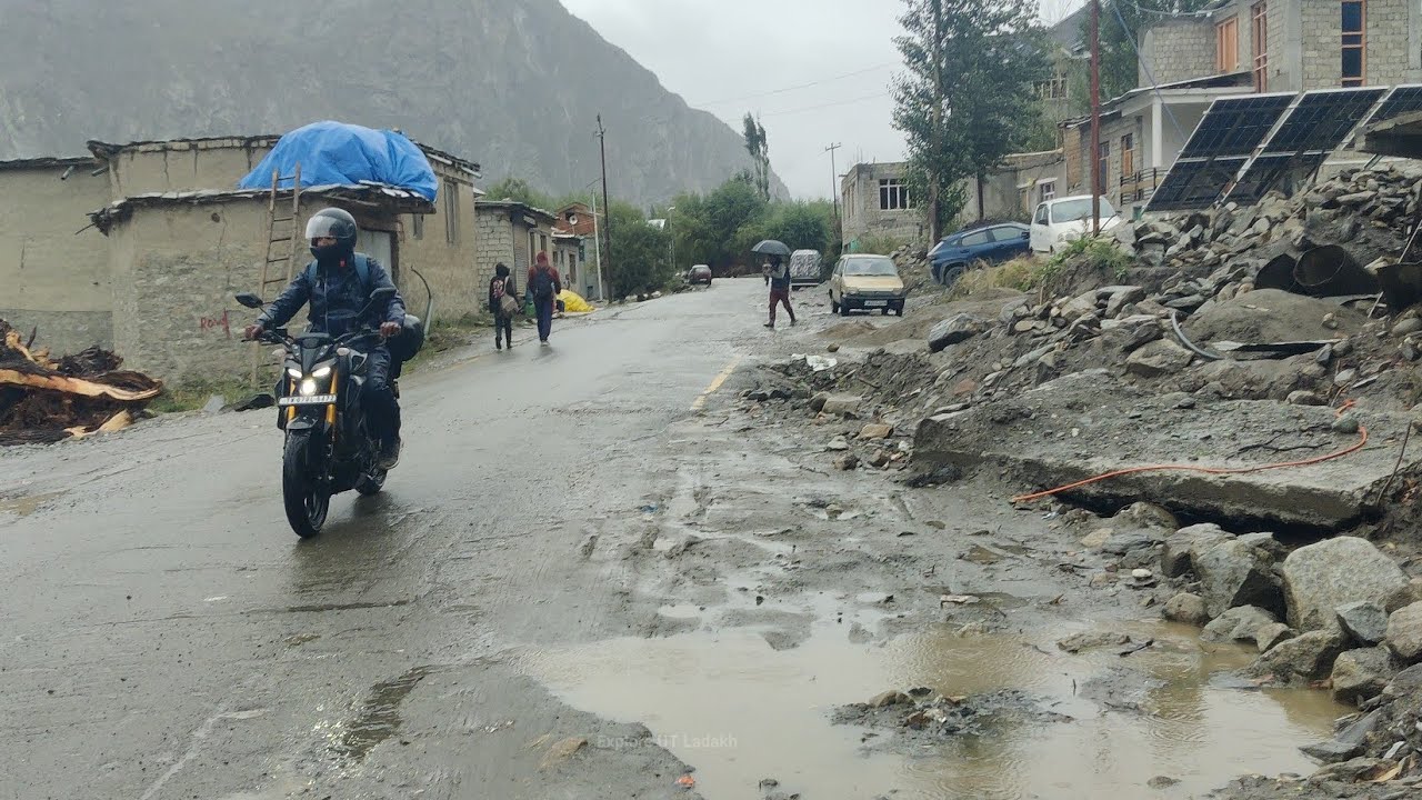 Continuous Heavy Rainfall☔ At Sankoo, Kargil, Ladakh | 2 Sep 2025 ...
