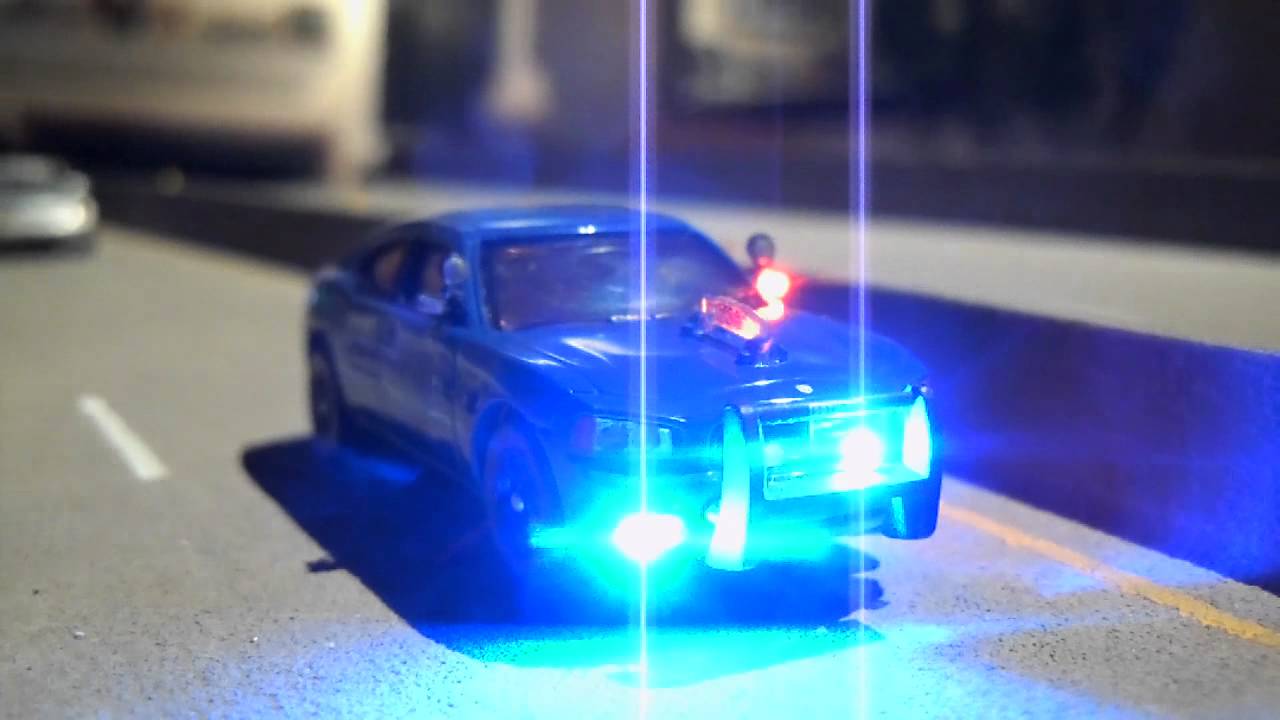 LED Lights on State Trooper Car - YouTube