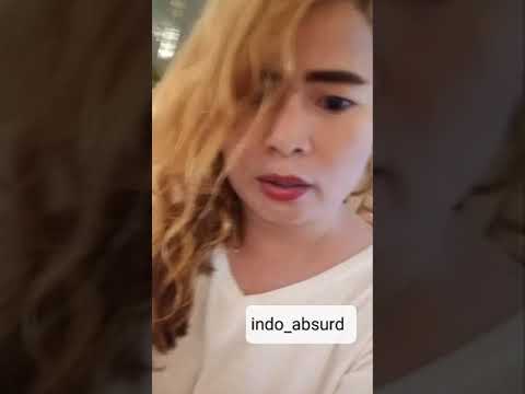 Parah!!!! Karena konten live facebook terganggu, perempuan norak marah-marah di J.Co Serang Banten