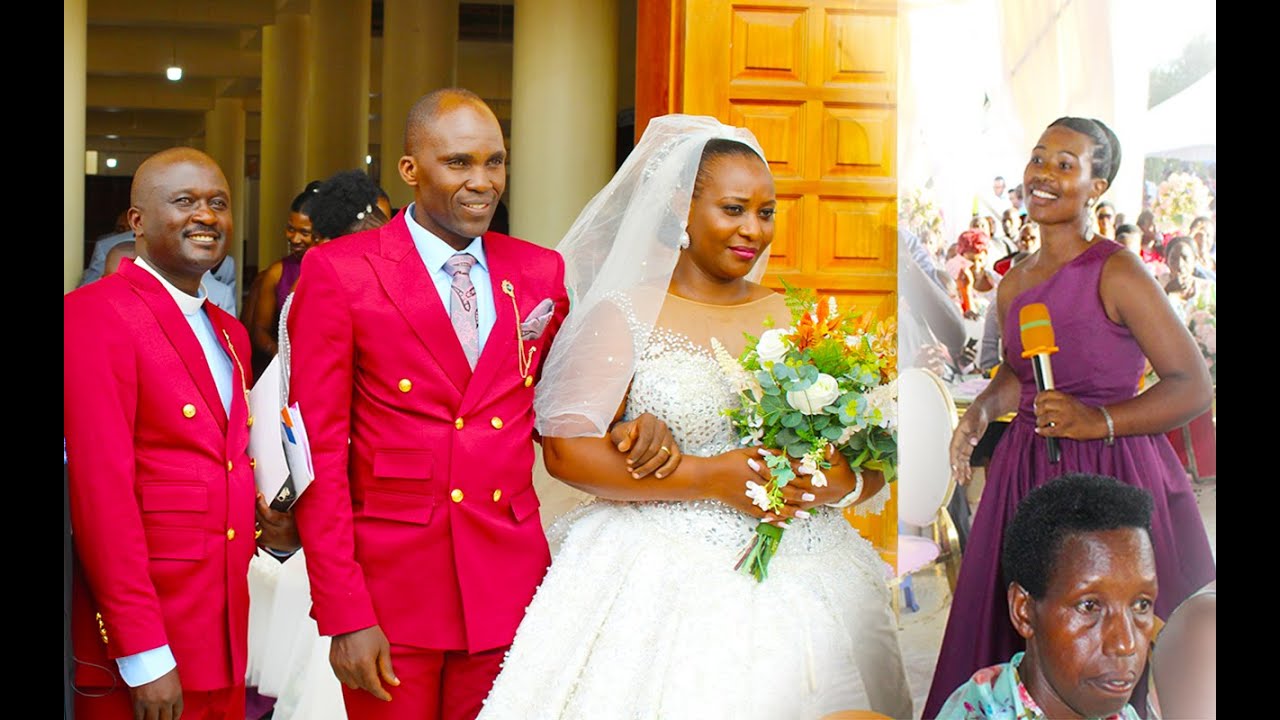 Komuntare Kiconco Phionah Singing Kinyankore Special Songs For Mushana ...