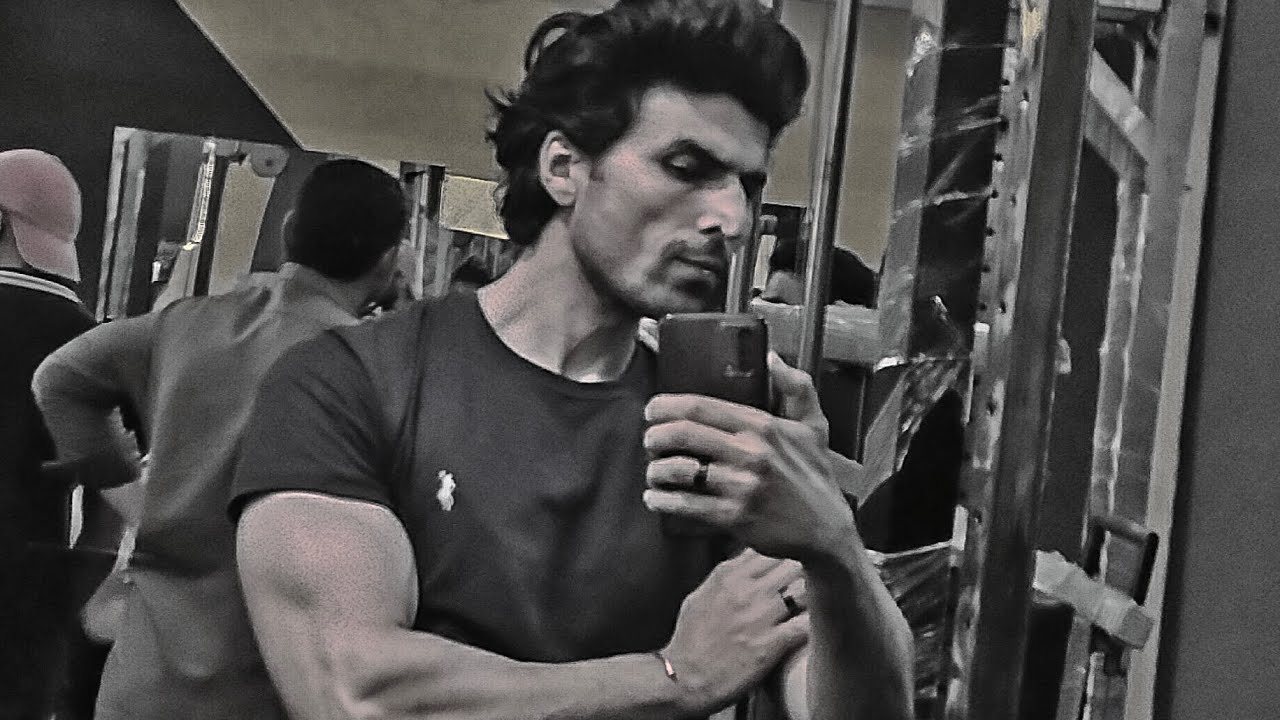 Lets train in silence, arms day - YouTube