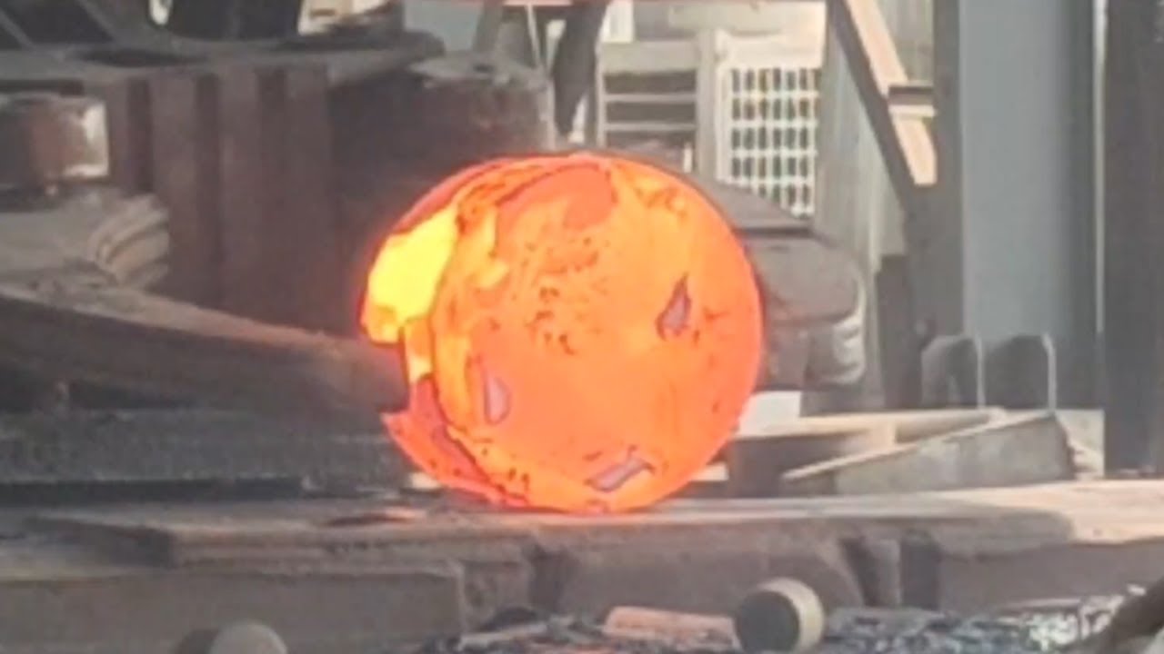 Forged giant shaft | Amazing heavy duty forge video - YouTube