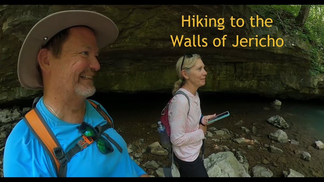 Hiking the Walls of Jericho Trail near Scottsboro City, AL. - YouTube