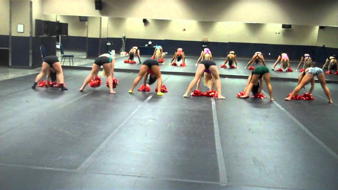 2012 - Denver Outlaws Dancers Practice to the song Beautiful - YouTube