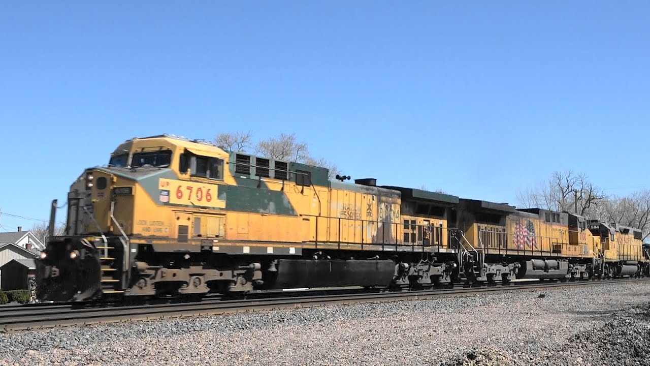 UP 6706 Ex-CNW Leads Freight, Grand Mound, IA 4/6/24 - YouTube