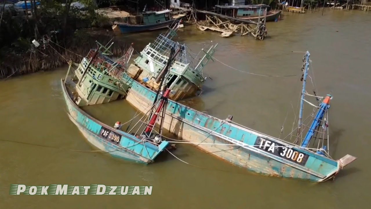 bot nelayan ratusan ribu ditinggalkan tenggelam - YouTube