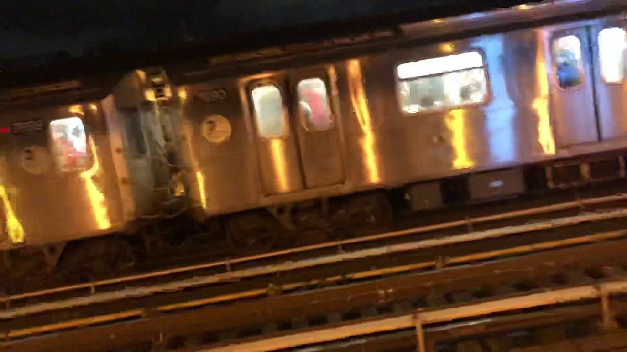 ᴴᴰ R142a 4 train Yankees stadium - YouTube