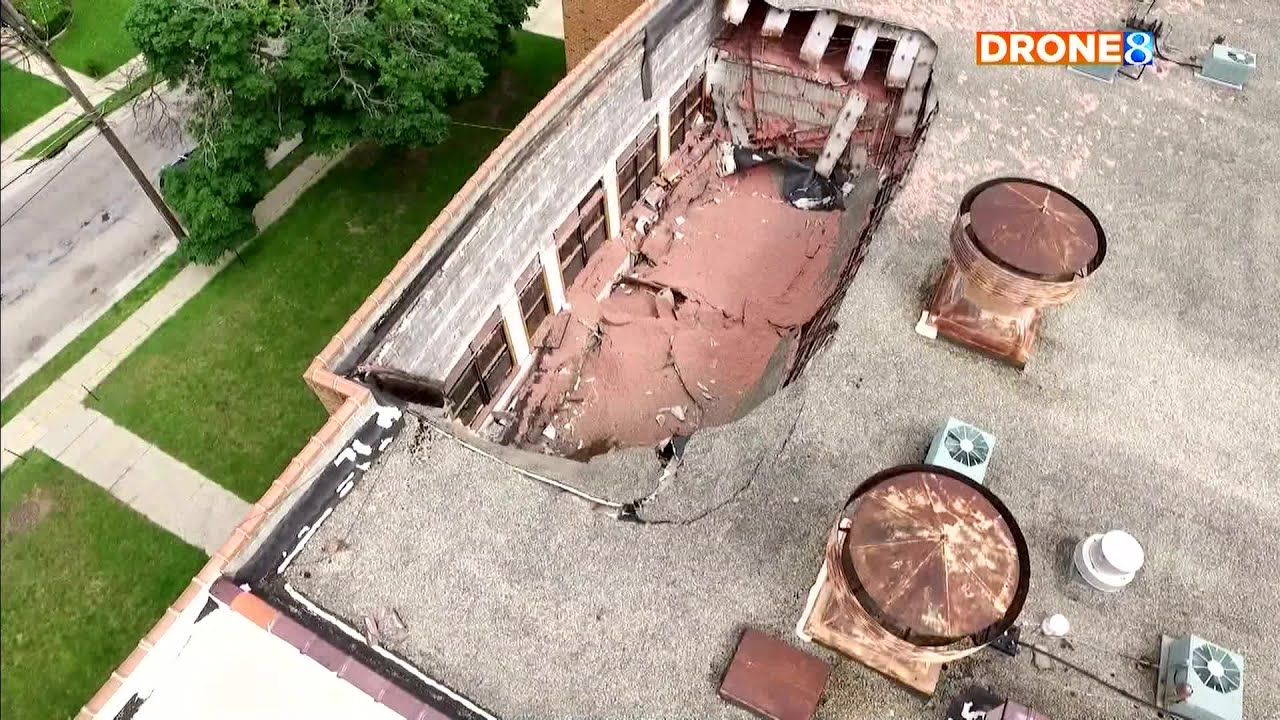 Partial roof collapse closes Lee Middle & High School - YouTube