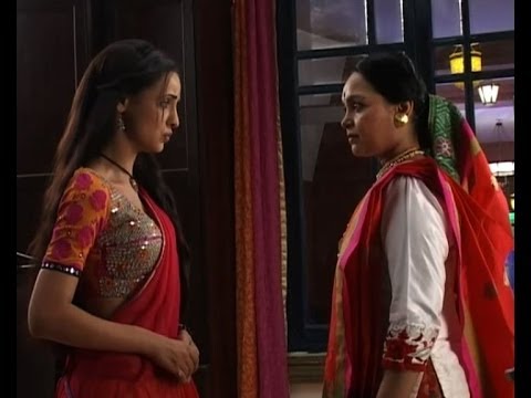 Rangrasiya: Chachi confronts Paro