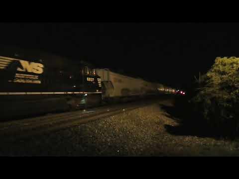 Train 41 and Norfolk Southern H70 at Market Street 8/10/23 - YouTube
