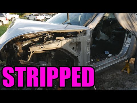 Stripping and Parting Out my Crashed Infiniti G35 - YouTube