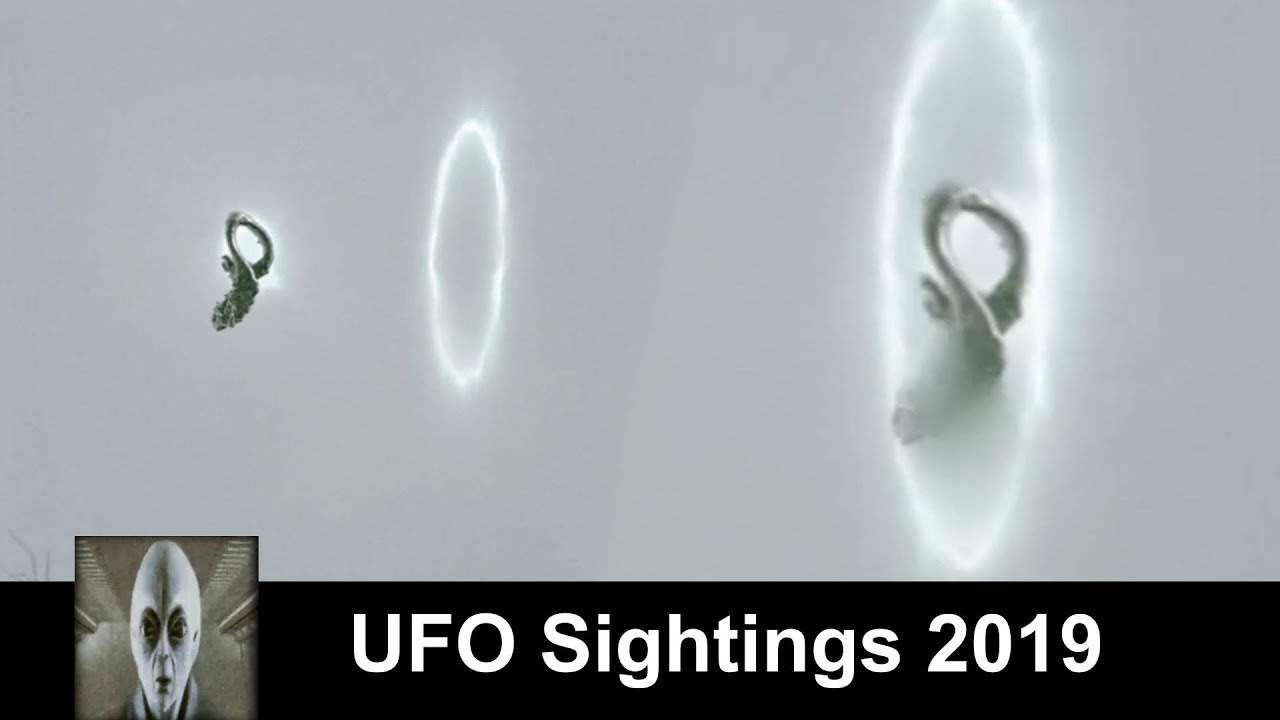 UFO Sightings 2019 UFO Goes Thru Portal Must See Footage - YouTube