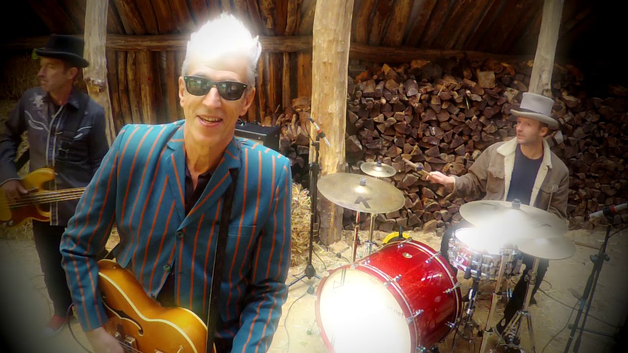 Steve Boltz & Dead Man's Corner - "Surf powder" ('live' barn version ...