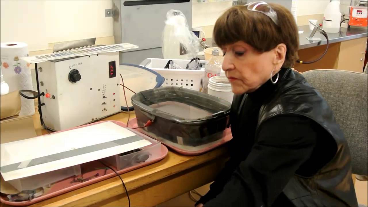 Titanium Jewelry - Coloring Metal with Mary Ann Scherr - YouTube