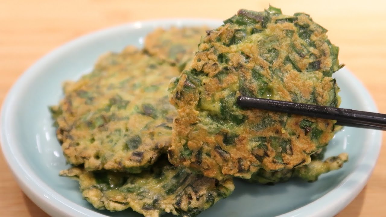 Chinese Chives Pancakes / Nutritious, Easy and Delicious~ / Chinese ...