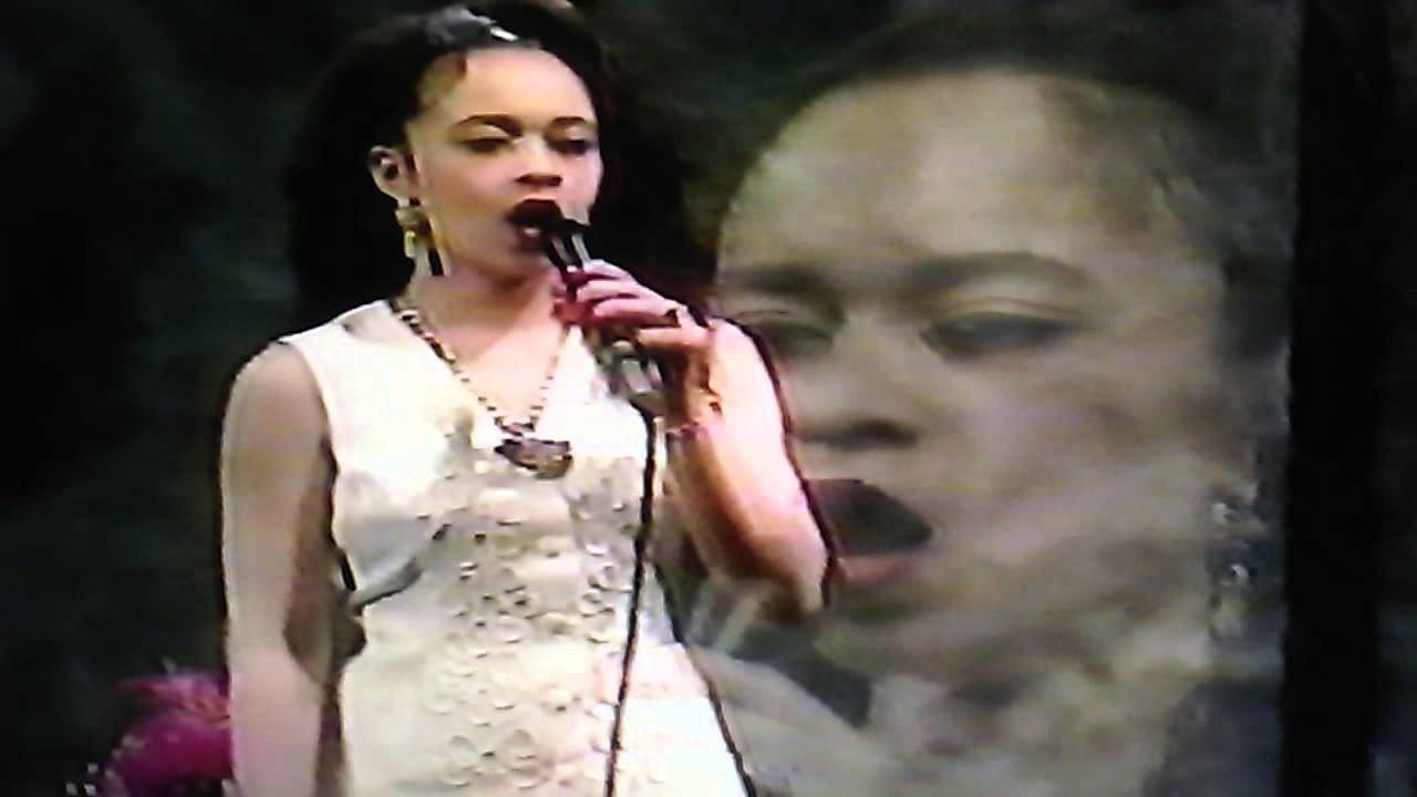 RELANA - INTERVIEW AND LIVE PERFORMANCE "TIL I SEE YOU AGAIN" - YouTube