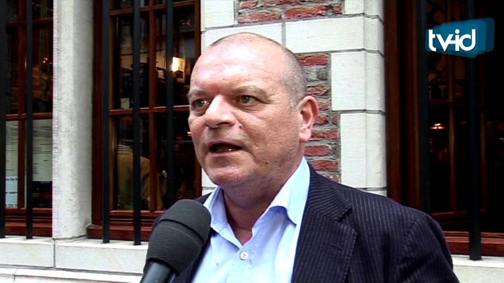 "Tot op het bot" van Johan Segers - YouTube