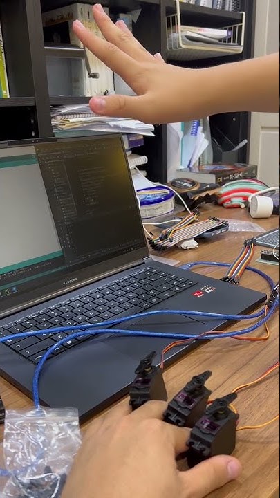 미래를 보았습니다 (Finger detection with Mediapipe+Arduino) - YouTube