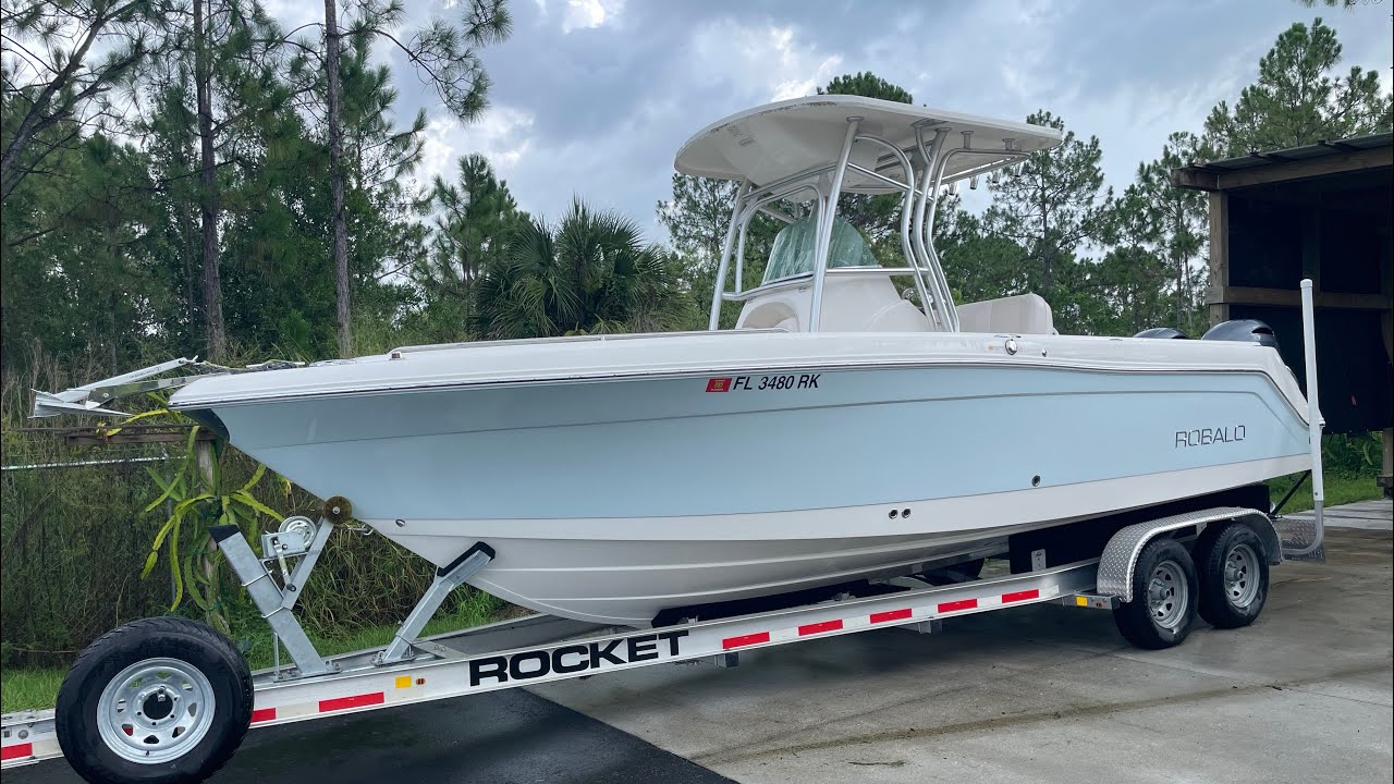 2016 Robalo R260 w/ Twin Yamaha 200hp (131hrs), Naples FL - YouTube