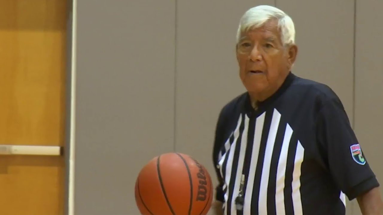 91-year-old referee hangs up his whistle - YouTube
