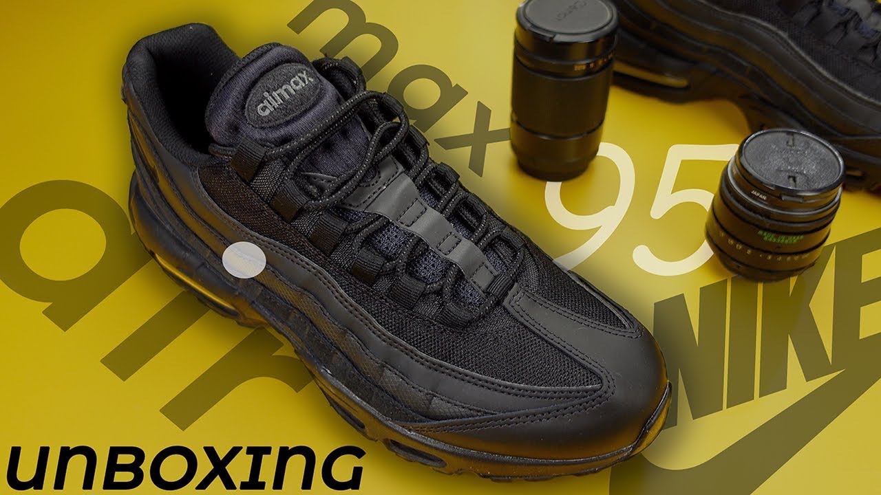 NIKE Air Max 95 Essential: UNBOXING 🎁 - YouTube