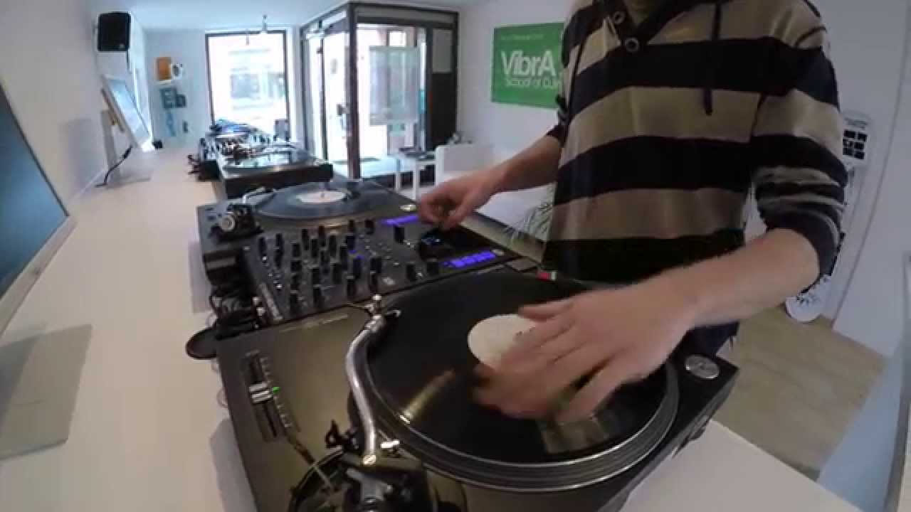 VibrA School of DJing Kempten / Scratch lesson / Dj 2Beatz / Chirp ...