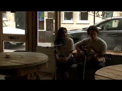 Iona - Nina Pulimood & Giles Norris | Vulture Sessions Oxford