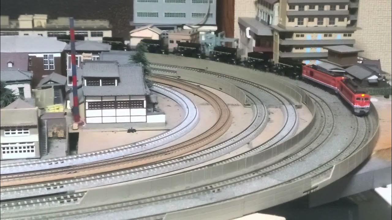 DF50重連のホキ5200 - YouTube