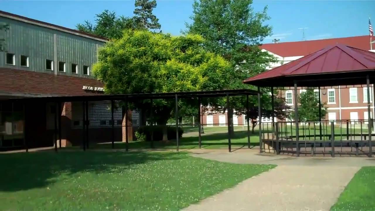 Tour of Connors State College - YouTube