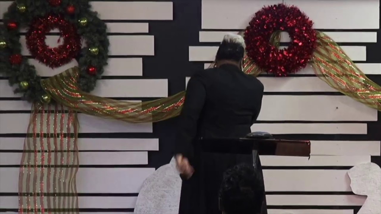 "We Made It Praise Break" Apostle Robin E. Franklin - YouTube