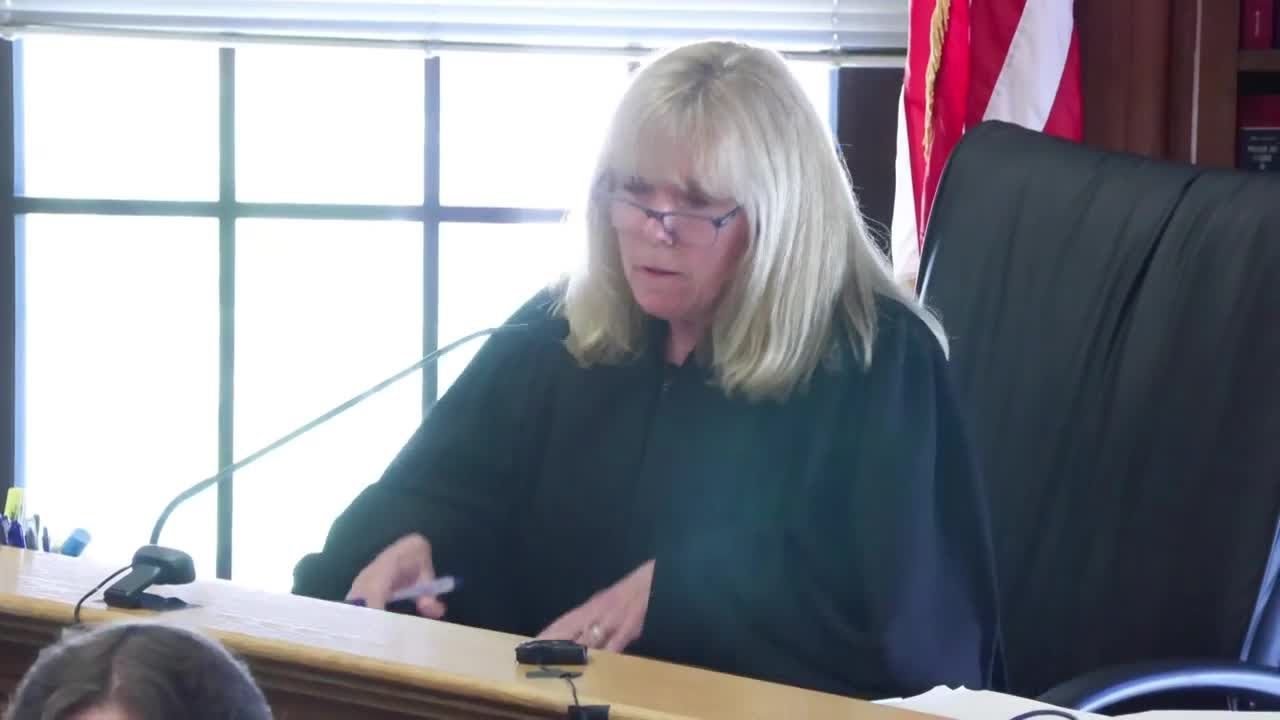 Judge asks deadlocked jury to continue deliberations in Karen Read ...