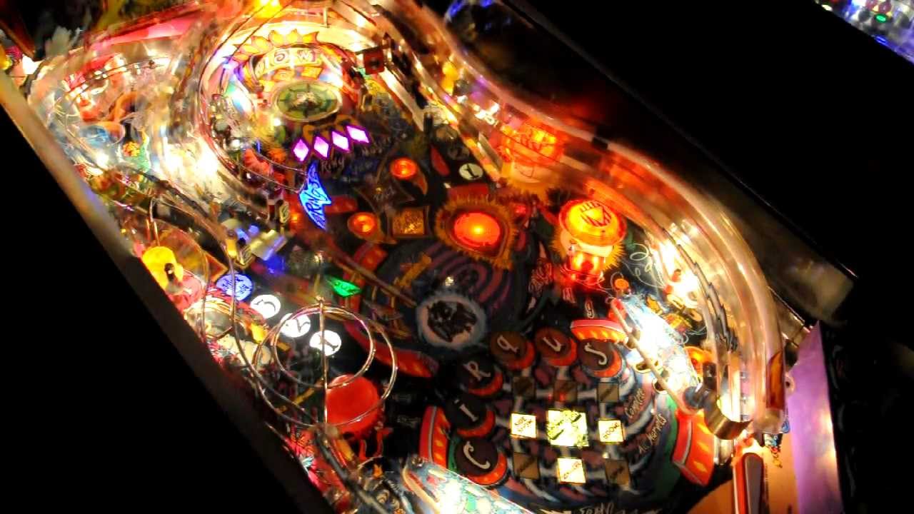 Circus Voltaire Pinball machine with leds part two - YouTube