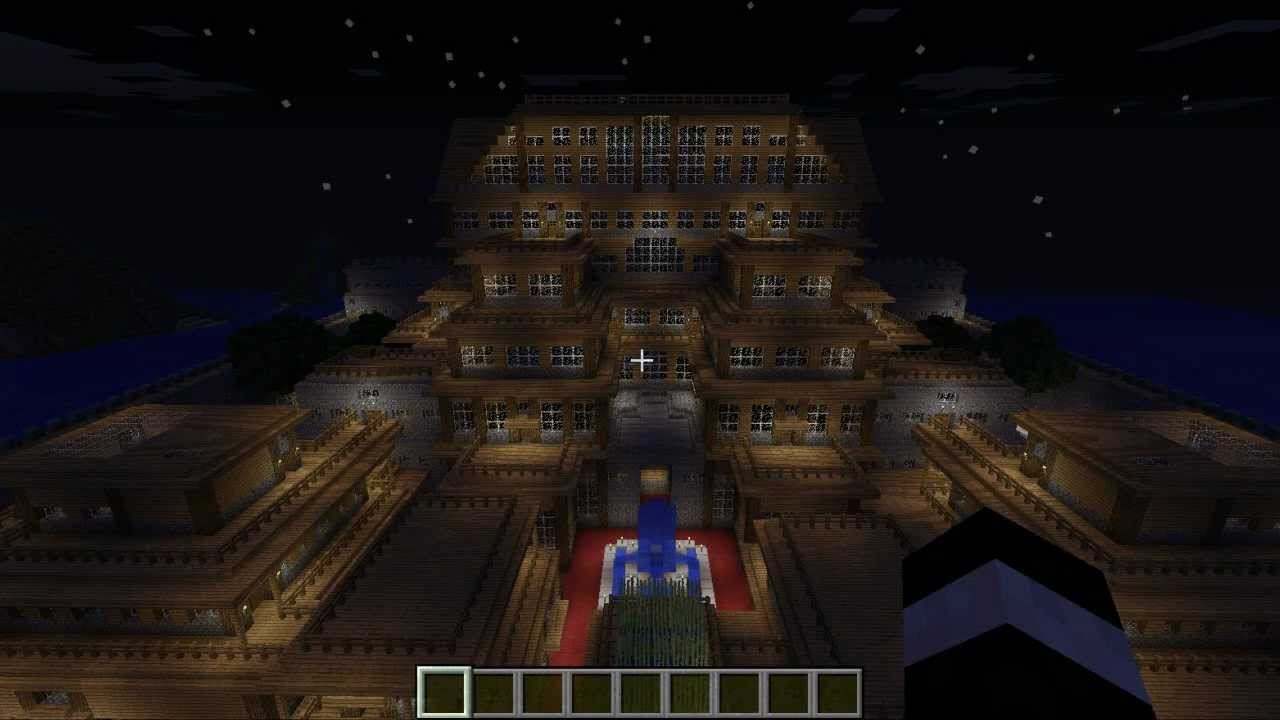 CRAZY MineCraft World - YouTube