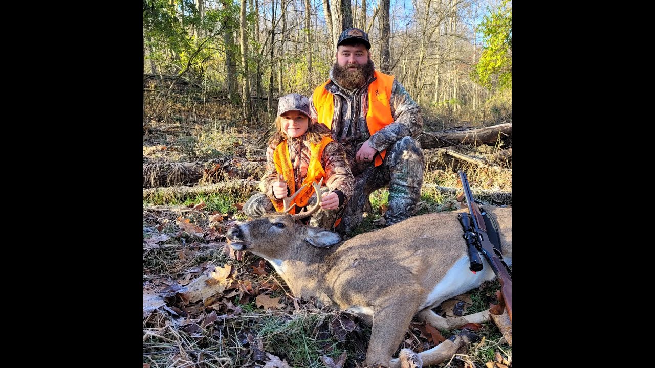 "First deer ever": Ava gets her fist deer and first buck - YouTube