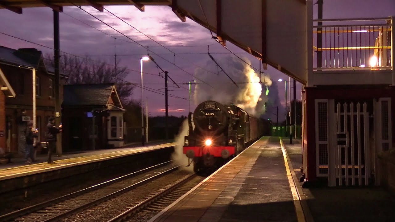 LMS 7P No.46115 hauls 'The Edinburgh Christmas Market' - 11th December ...
