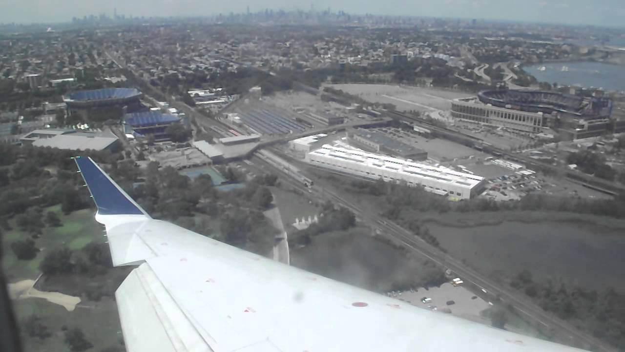 GoJet/Delta Connection CRJ-700 LaGuardia (LGA/KLGA) Expressway Visual ...