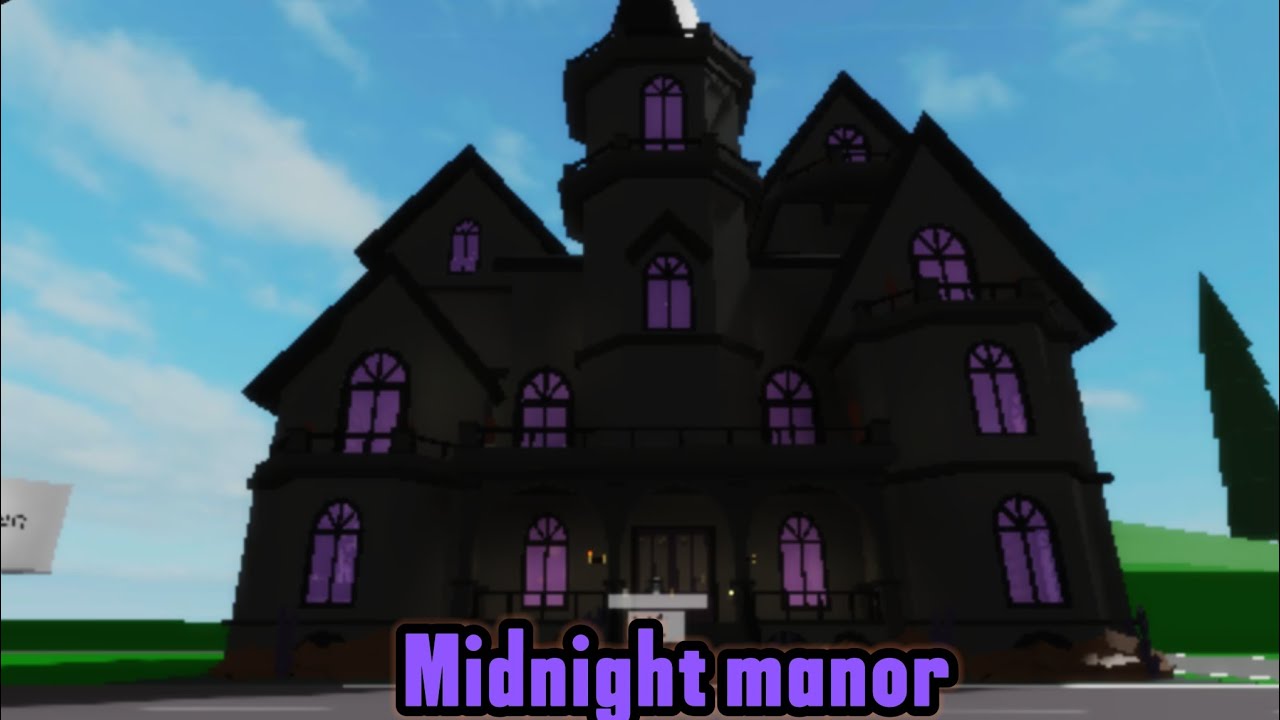 Exploring the midnight manor gamepass in Brookhaven - YouTube