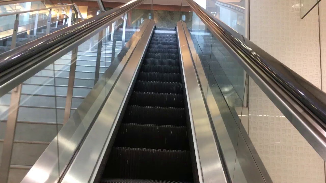 High Rise Otis Elevators @ 201 Portage Ave, Winnipeg, Manitoba - YouTube