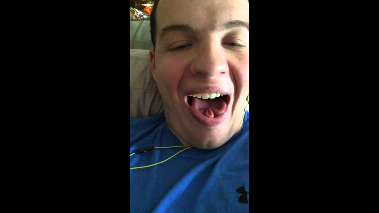 How to clover your tongue - YouTube